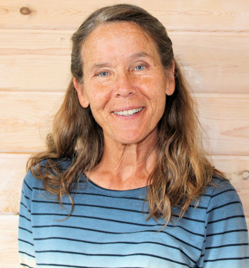 Off the Hook: Off-Beat Reporters Tales from Michigan’s Upper Peninsula ...